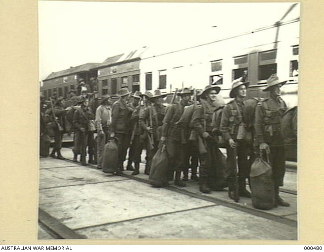 6TH DIVISION A.I.F. TROOPS EMBARK. ARMY. EMBARKATION. | Australian War ...