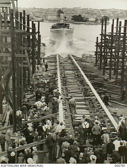 COCKATOO DOCKYARD, SYDNEY, THE SLOOP, HMAS WARREGO, TAKES TO THE WATER ...