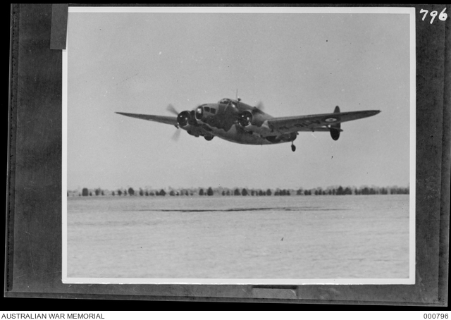 SYDNEY - LOCKHEED TAKING OFF FOR TRAINING FLIGHT. RAAF AERIAL TRAINING ...