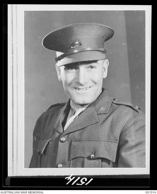 MAJOR R. KING. (NEGATIVE BY E. CRANSTONE). | Australian War Memorial