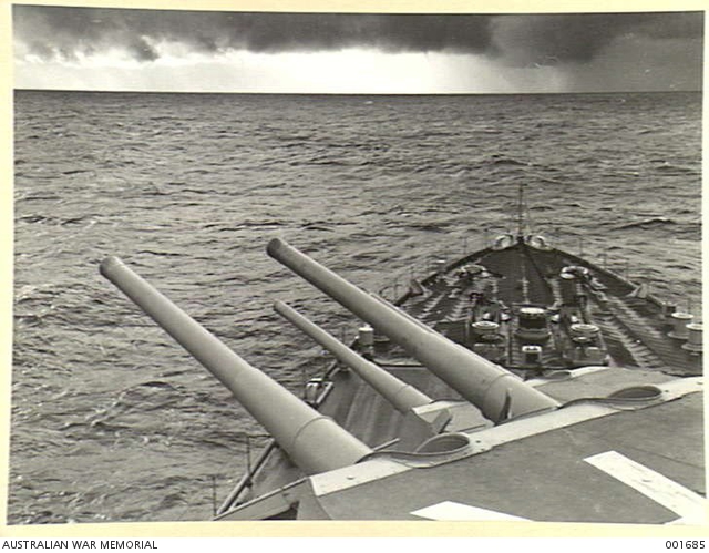 GUNNERY PRACTICE. | Australian War Memorial