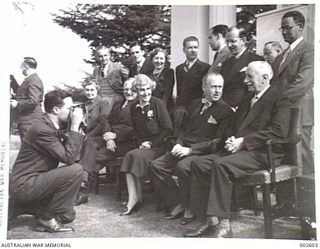 During the period 18 to 24 August 1940 a delegation of American ...
