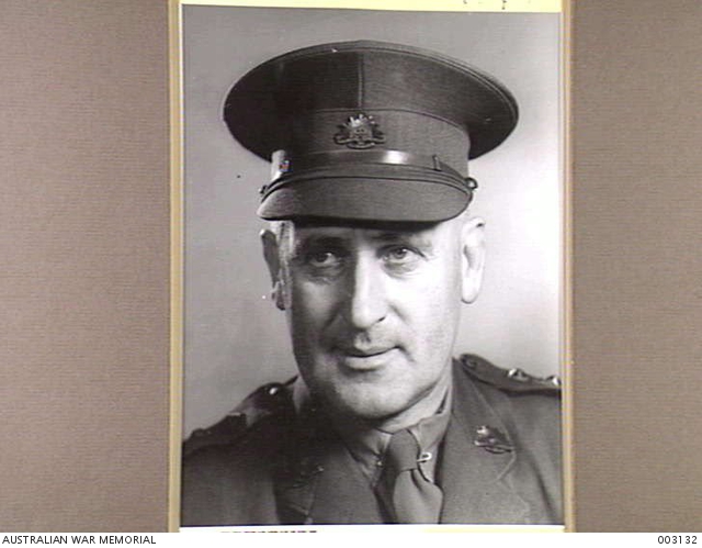CAPTAIN L.M. NEWTON (NEGATIVE BY BOTTOMLEY). | Australian War Memorial
