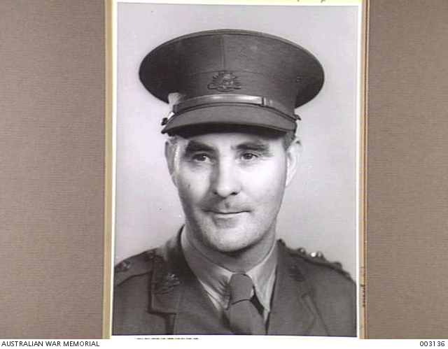 CAPT. S. JOHNSON. (NEGATIVE BY BOTTOMLEY). | Australian War Memorial