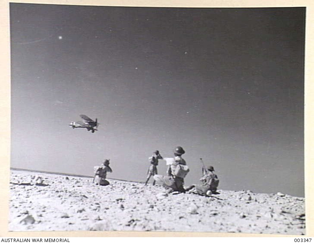 DIGGERS GETTING THEIR EYES ON A GLOSTER GLADIATOR OF RAAF | Australian ...