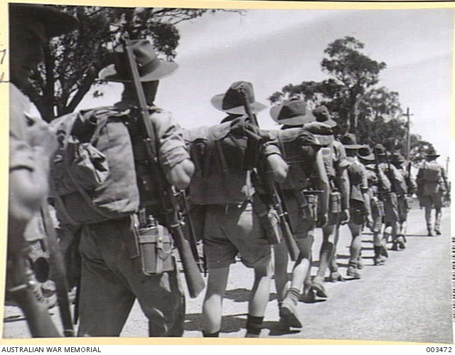 SEYMOUR - 2/2 PIONEERS ON A ROUTE MARCH LADEN WITH FULL KIT. ARMY ...