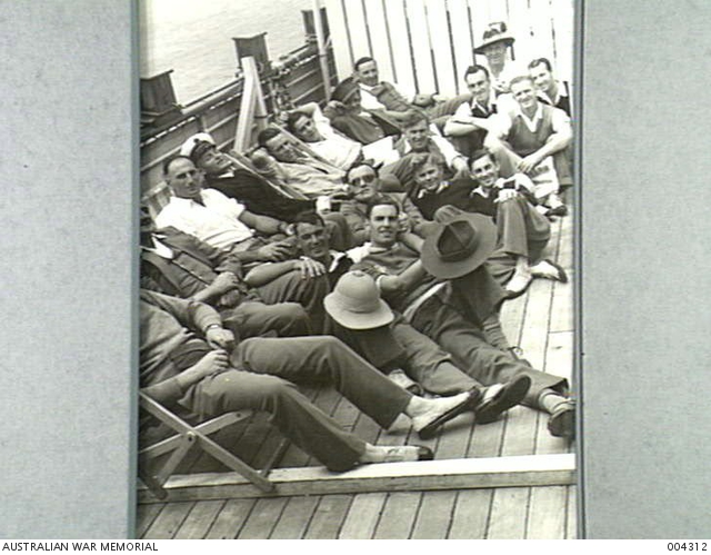 ARRIVAL OF HOSPITAL SHIP MANUNDA. 1ST ARRIVAL MELBOURNE. (NEGATIVE BY ...