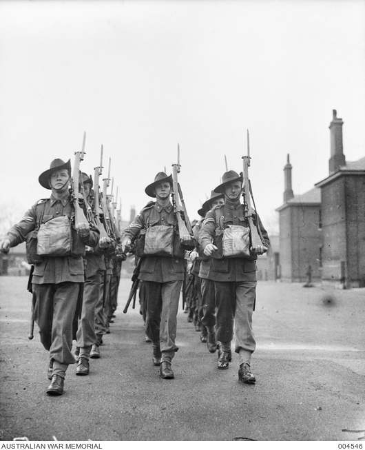 A.I.F. AT THEIR ENGLISH QUARTERS: AUSTRALIAN TROOPS ON THE MARCH. ARMY ...