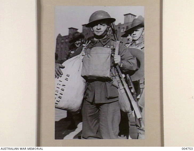 SYDNEY - ON HIS WAY TO FIGHT FOR AUSTRALIA FOR THE 2ND TIME, BARRY ...