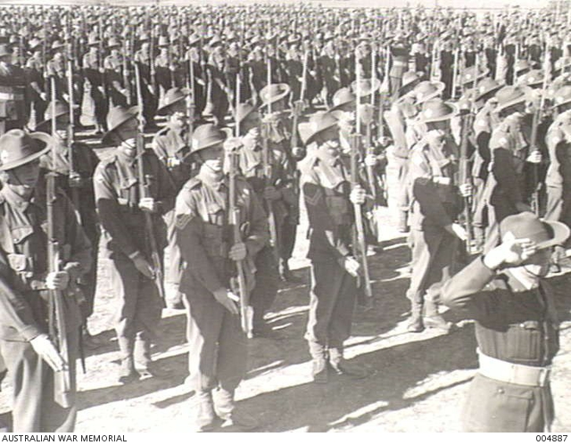 PALESTINE - THE 7TH DIVISION SALUTE MR. SPENDER. (NEGATIVE BY G. SILK ...