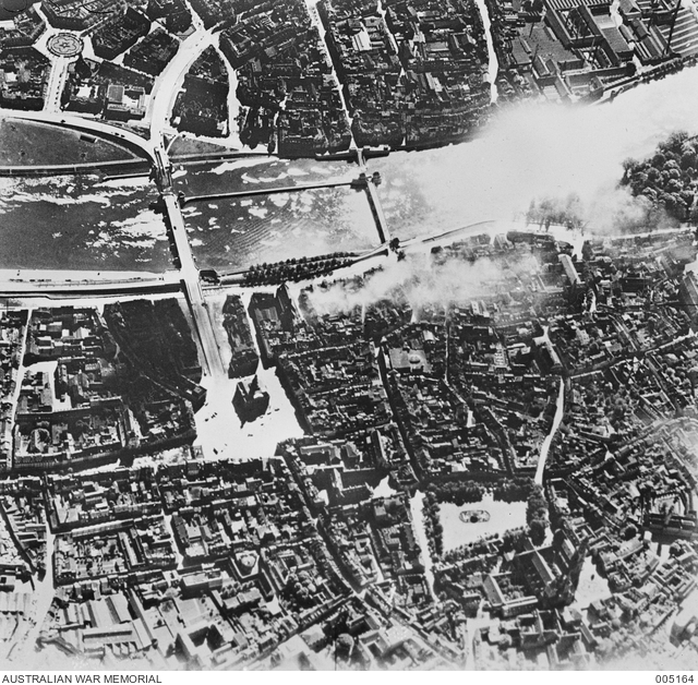 AERIAL PHOTO OF ROTTERDAM DURING AN ATTACK BY THE R.A.F. BRIDGES OVER ...