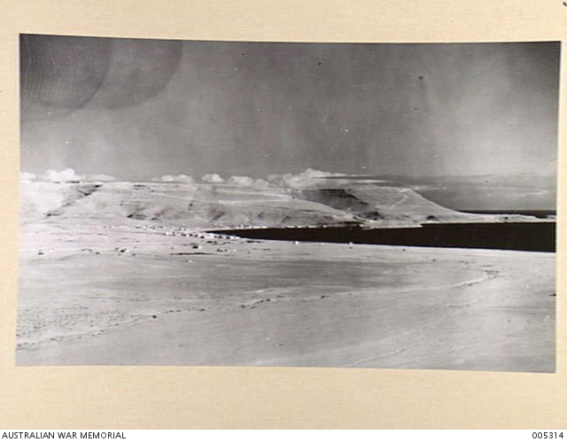 SOLLUM - SOLLUM BAY AND TOWNSHIP. (NEGATIVE BY F. HURLEY). | Australian ...