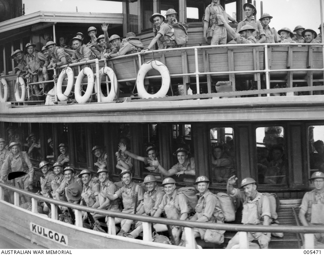 2/19th Battalion departing Sydney. | Australian War Memorial