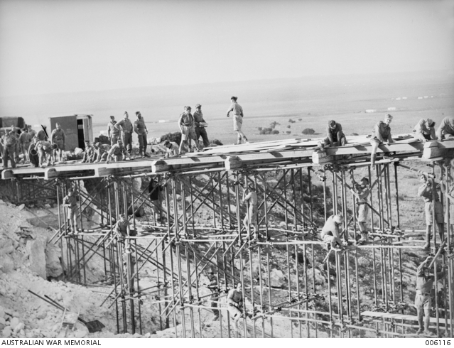 NEAR BARCE ... LIBYA. MEN OF THE 292. ARMY FIELD COY., ROYAL ENGINEERS ...