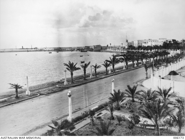 GENERAL VIEW OF THE TOWN AND HARBOUR OF BENGHAZI. | Australian War Memorial