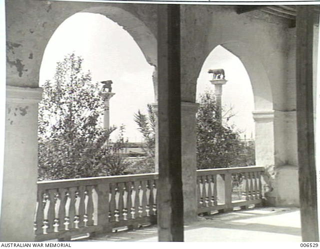 SCENE IN BENGHAZI. (NEGATIVE BY F. HURLEY). | Australian War Memorial