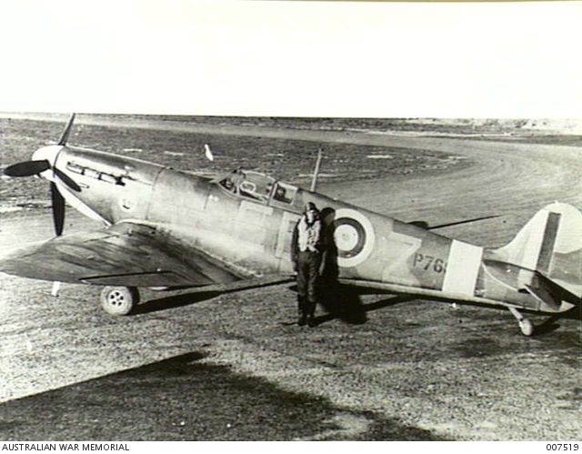 SQUADRON LEADER FINLAY AND HIS SPITFIRE MKIIA AIRCRAFT. (NEGATIVE BY B ...