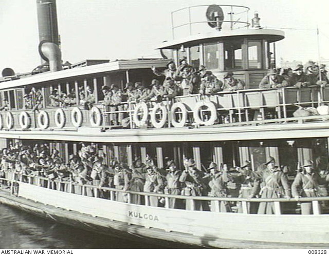 SYDNEY. AIF EMBARKATION. TROOPS FROM VICTORIAN CAMPS BEING TRANSFERRED ...