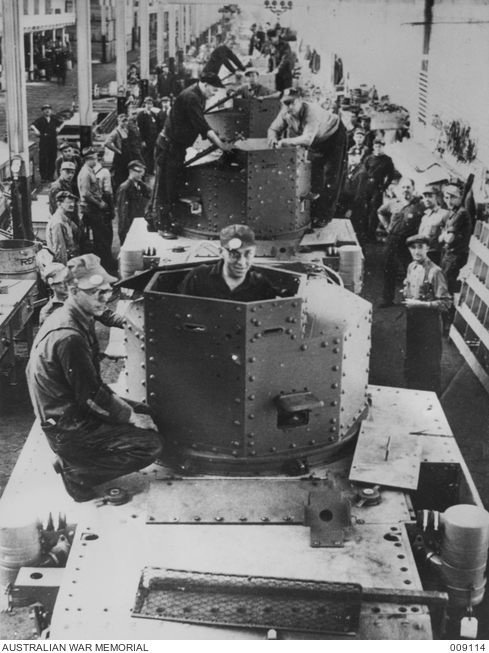 U.S. TANK PRODUCTION. ASSEMBLING AND ATTACHING THE TURRETS TO STUART M3 ...