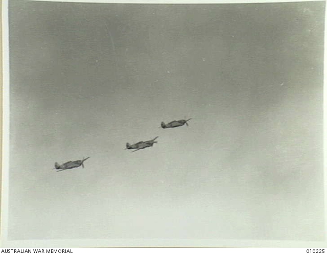 WESTERN DESERT. TOMAHAWKS IN FLIGHT. ONE OF THE PILOTS IN THIS SQUADRON ...