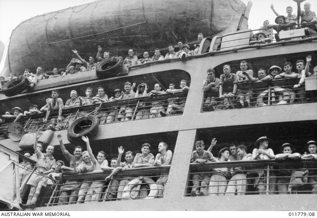 AUSTRALIAN TROOPS LINE THE RAILS ABOARD THE TROOP TRANSPORT SHIP HMT ...