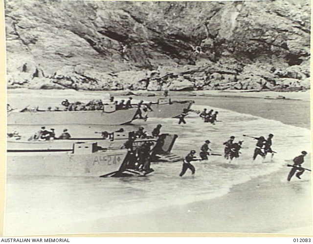 HOW THE COMMANDOS TRAIN. THE COMMANDOS - THE SHOCK TROOPS OF THE ...