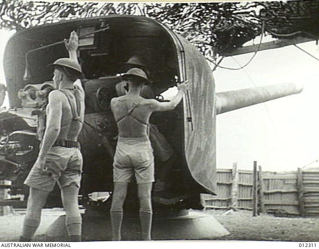 AUSTRALIAN TROOPS AT AN ADVANCED ALLIED BASE. | Australian War Memorial