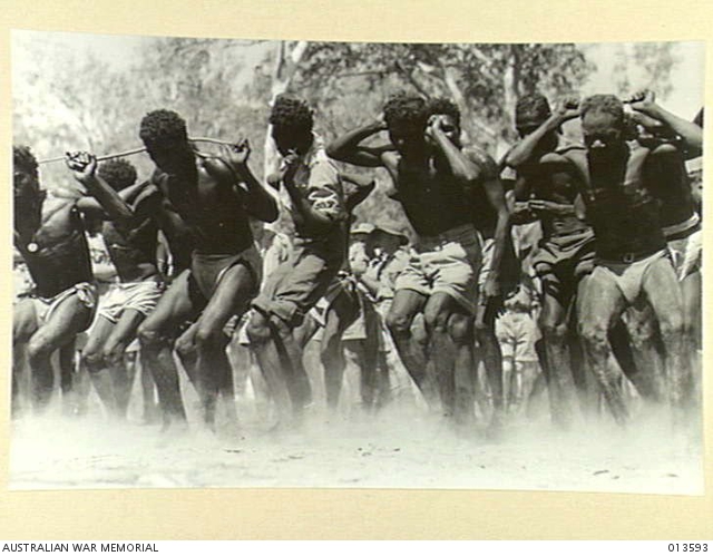 NORTHERN TERRITORY. GROUP OF ABORIGINAL DANCERS PERFORMING A CORROBOREE ...