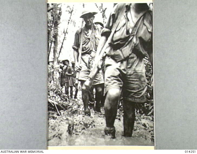 PAPUA. ALLIED ADVANCE ON SANANANDA. WATER, MUD AND SLUSH ARE ALMOST THE ...