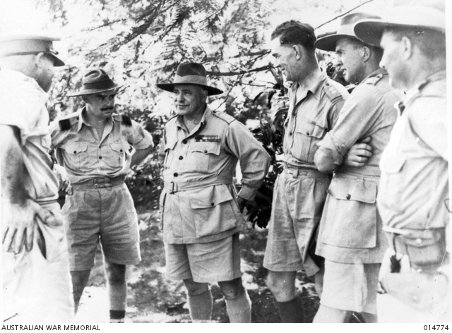 Visit by the Commander in Chief of the Northwest area. Here War ...