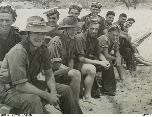 Queensland. Group portrait of RAN sailors in jungle greens and digger ...