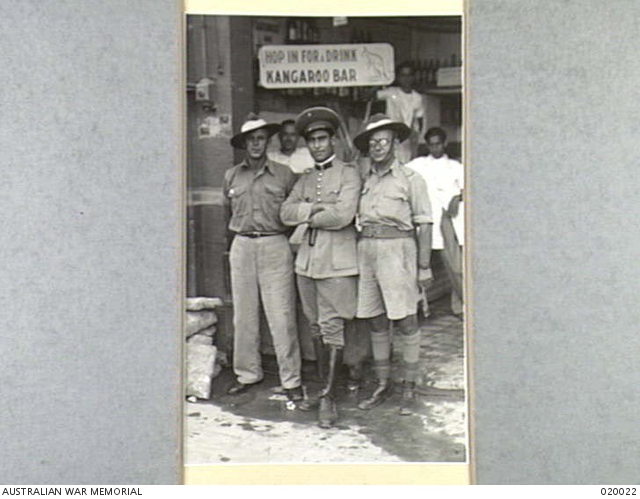 WX7413 Lance Corporal H. G. Joynes (2/16th Infantry Battalion) left ...
