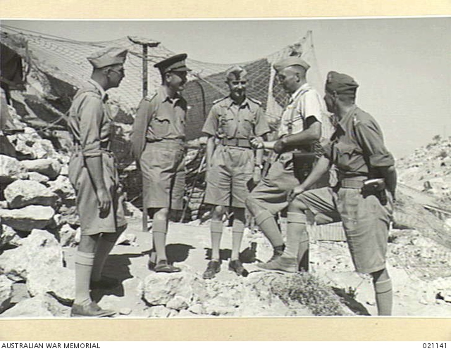 Group portrait of NX8 Major General Leslie James Morshead (second from ...