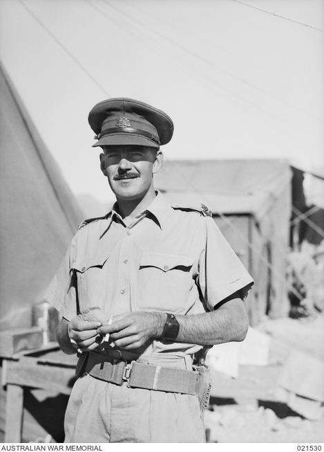 SYRIA. 1941-11. MAJOR AITKEN OF THE 2/2ND AUSTRALIAN PIONEER BATTALION ...