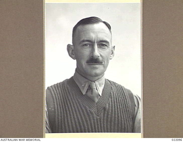 1941-12. LIEUTENANT COLONEL J.D. ROGERS MC. | Australian War Memorial