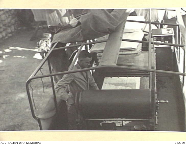 SYRIA. 1941-12. LOOKING INTO THE INTERIOR OF A MOBILE OFFSET HAND PROOF ...