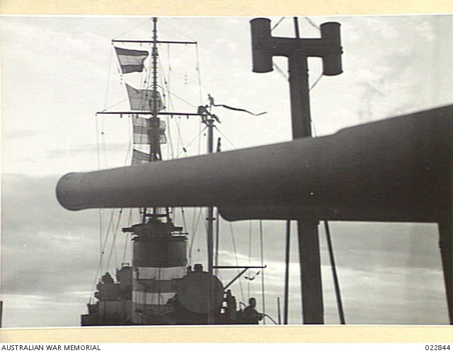 1941-12. THE DECK OF H.M.A.S. NAPIER DURING A SUBMARINE CHASE. NOTE THE ...
