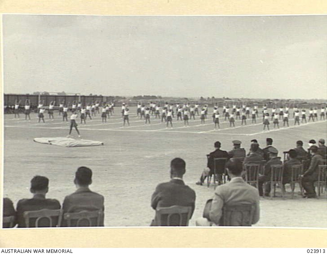 CAIRO, EGYPT. 1942-03. PUPILS OF THE ENGLISH SCHOOL, HELIOPOLIS, GIVING ...
