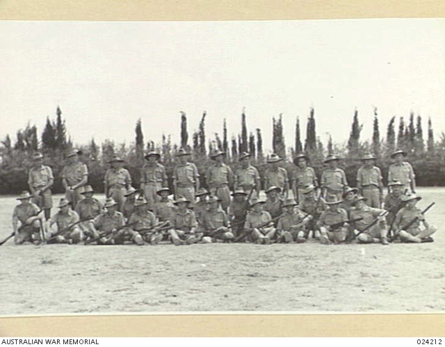 GAZA, PALESTINE. 1942-05-14. MEMBERS OF THE HQ GUARD BATTALION ON THE ...