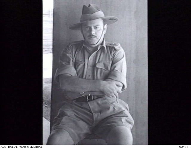 KILO 89, PALESTINE. 1942-08-03. LIEUTENANT-COLONEL V.C. GALVIN ...