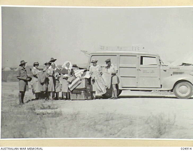 GAZA RIDGE, PALESTINE. 1942-08-25. MOBILE TRAILER-SHOP FOR OFFICERS ...