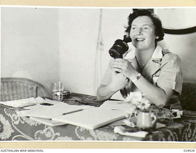 GAZA RIDGE, PALESTINE. 1942-08-30. V.A.D. JESS LAURIE. OF ADELAIDE ...