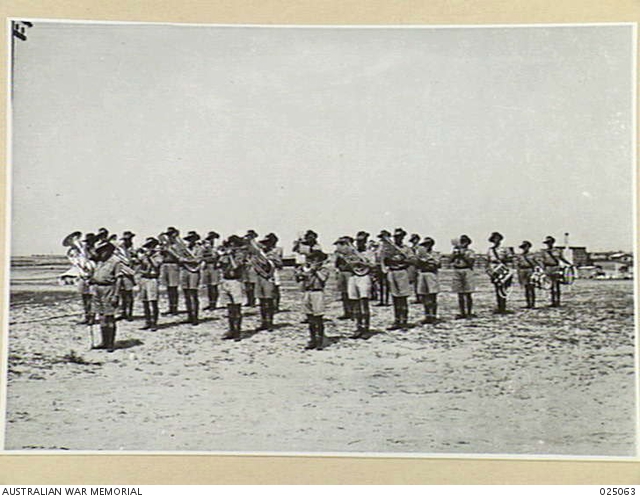 RAFA, PALESTINE. 1942-10-30. THE AUSTRALIAN HEADQUARTER GUARD BATTALION ...