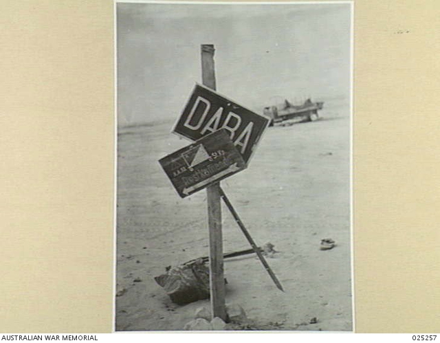 DABA, EGYPT. 1942-11-06. DABA ROAD SIGN. THE LOWER SIGN IS A DIRECTION ...