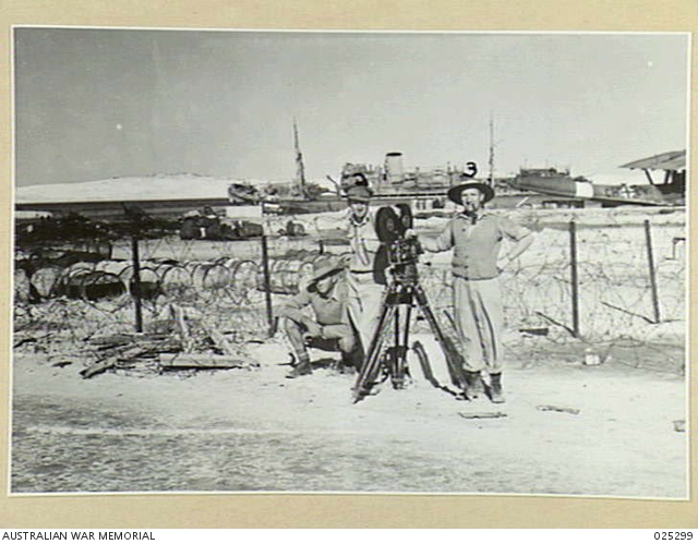 MERSA MATRUH, EGYPT. 1942-11-14 PERSONNEL OF NO. 5 FIELD UNIT ...