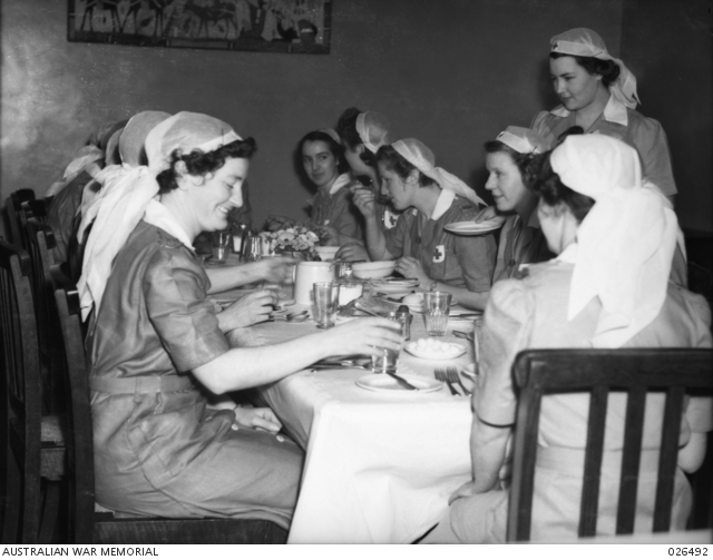 FRANKSTON, VIC. 1942-09. GENERAL SCENE IN THE VOLUNTARY AID DETACHMENT ...