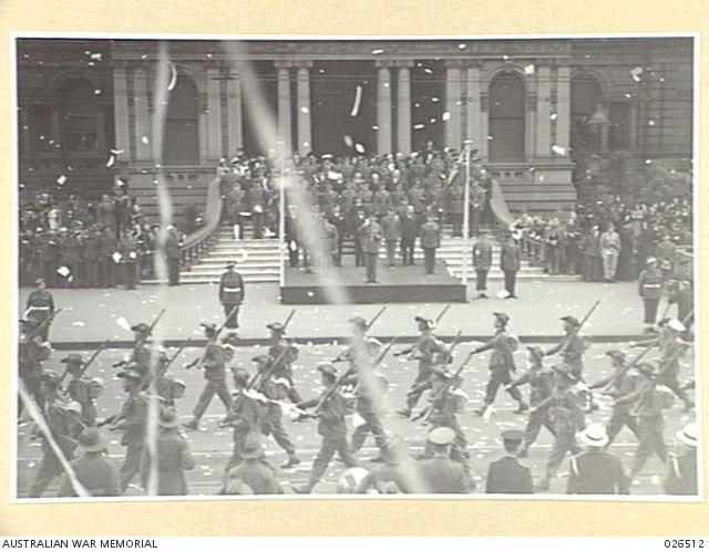 SYDNEY, NSW. 1942-09-05. TROOPS OF THE 16TH AUSTRALIAN INFANTRY BRIGADE ...