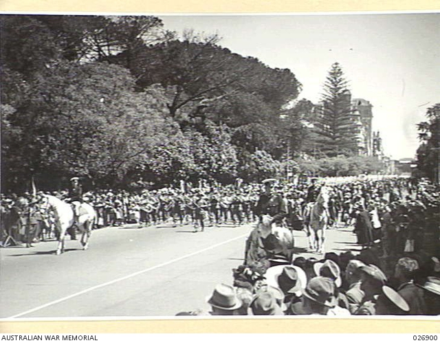PERTH, WA. 1942-10-05. MARCH OF THE 2/11TH AUSTRALIAN INFANTRY ...
