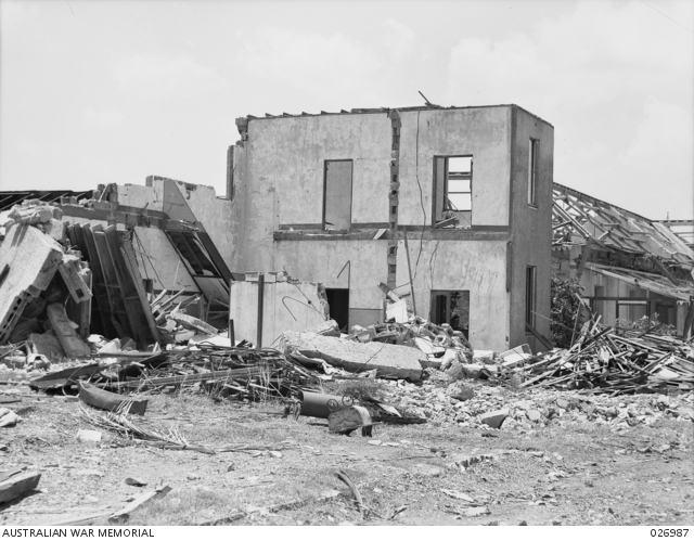 DARWIN, AUSTRALIA. 1942-10-08. THE POLICE BARRACKS AND GOVERMENT ...