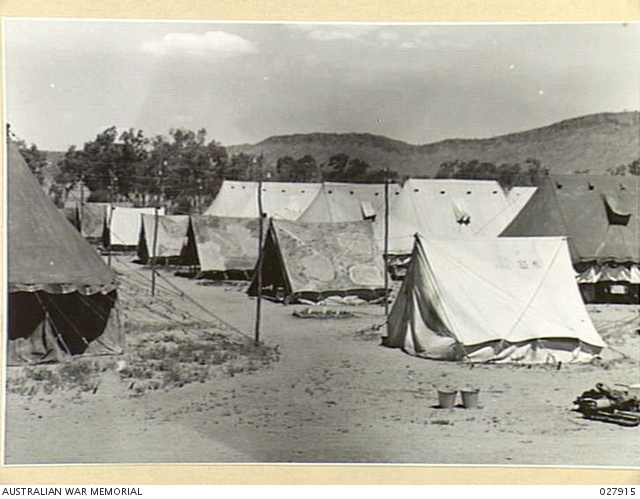 ALICE SPRINGS, AUSTRALIA. 1942-12-01. VIEW OF THE MARQUEE AND TENTED ...